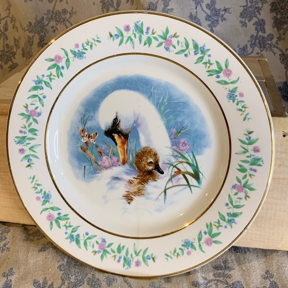 Avon | Accents | Vtg Avon Gentle Moments Wedgwood Swan Plate 975 | Poshmark